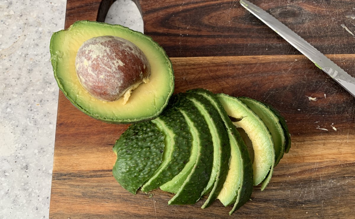 How to feed worms avocado - Eco Family Life